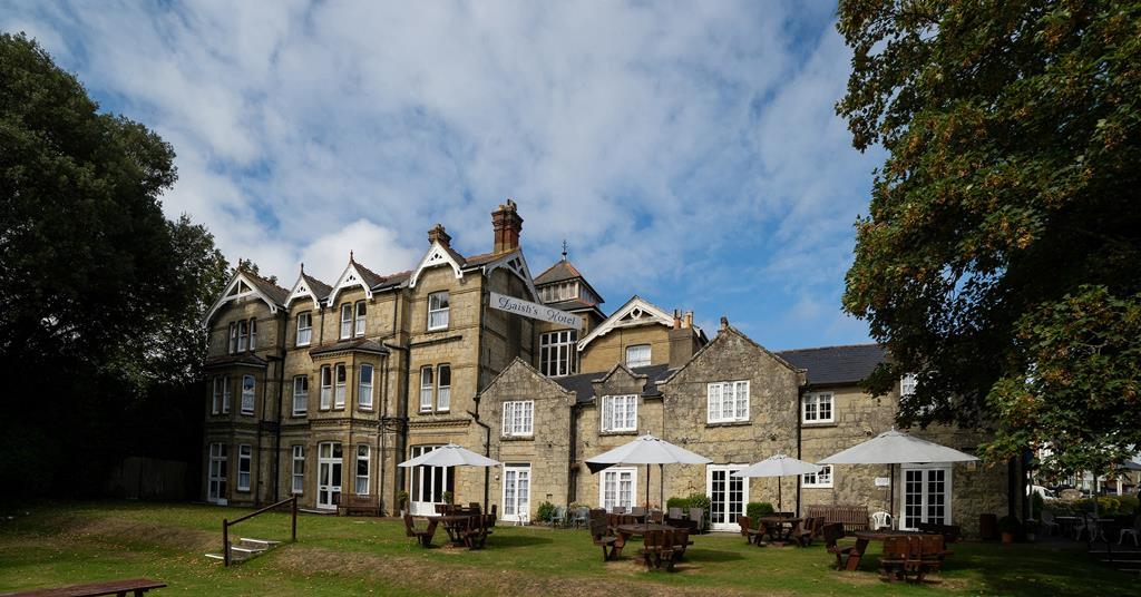 An ideal group hotel for exploring the Isle of Wight | Group Leisure ...