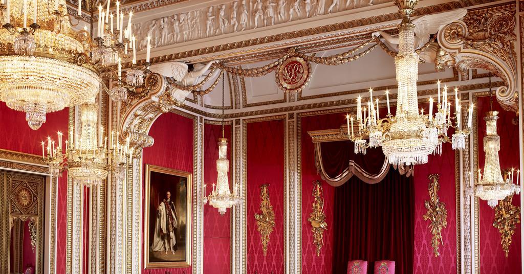 The Queen’s personal jewellery collection steals the show at this year ...