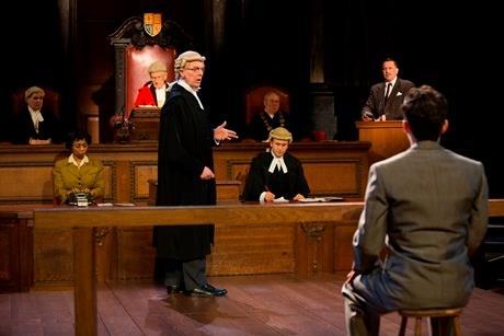 London Theatre Review: Witness for the Prosecution | Review | Group ...