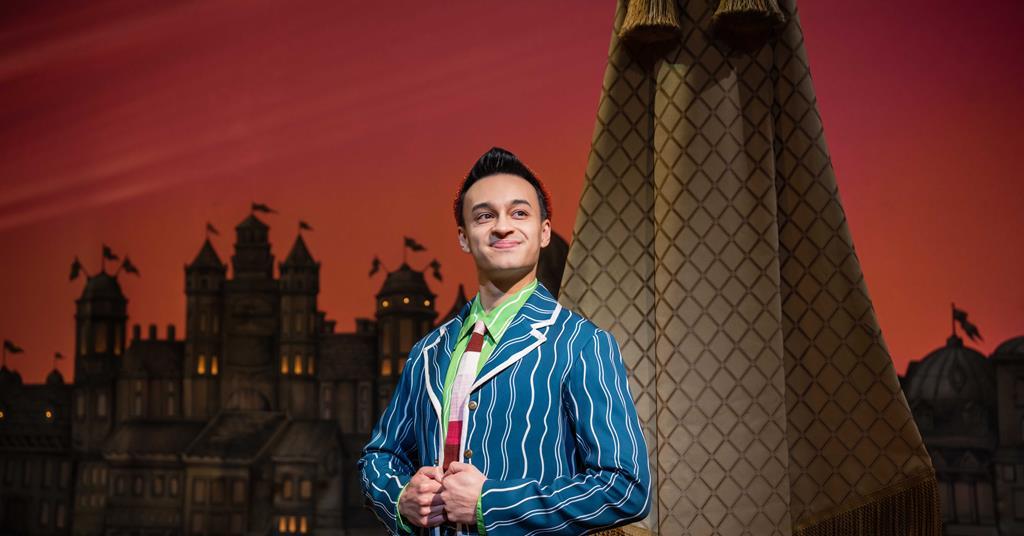 New images of Wicked’s latest cast taking to the stage | News | Group ...