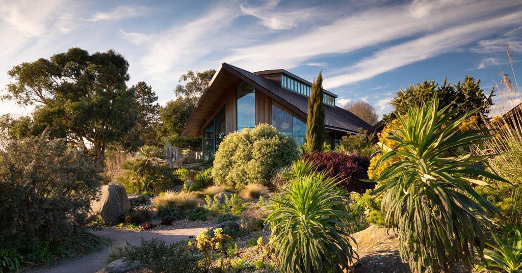 Afternoon tea and picnic packages for groups visiting RHS Garden Hyde ...