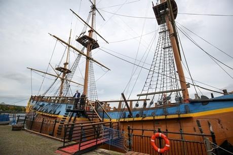 HM Bark Endeavour to dock in Whitby | News | Group Leisure and Travel