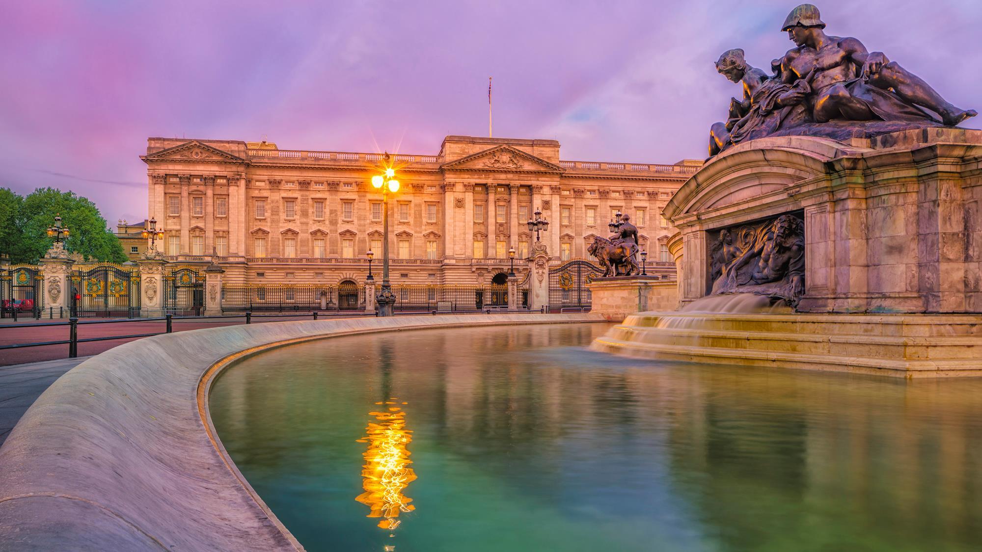 Group visits and tours at the royal residences | Features | Group ...