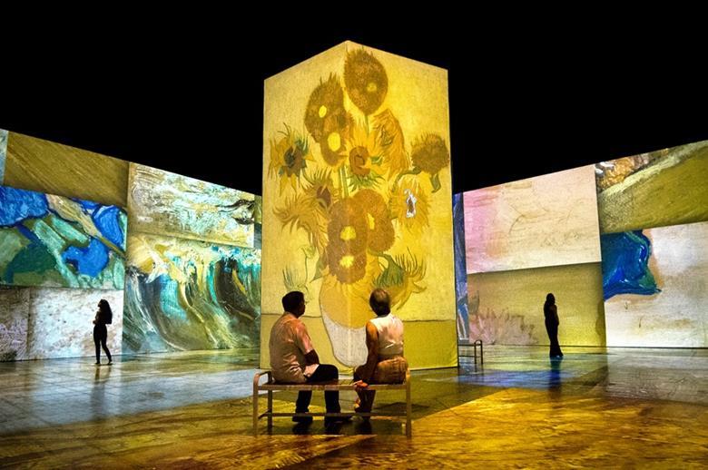 Walk inside Van Gogh’s paintings with immersive experience | News ...